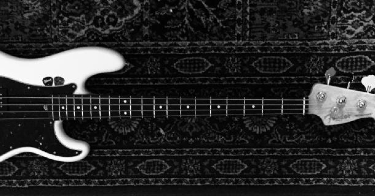 "A Tag On The Wall" | free Pop backing track